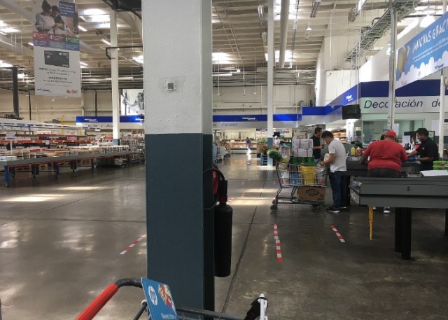 Shopping at Pricesmart Today | The Panama Adventure